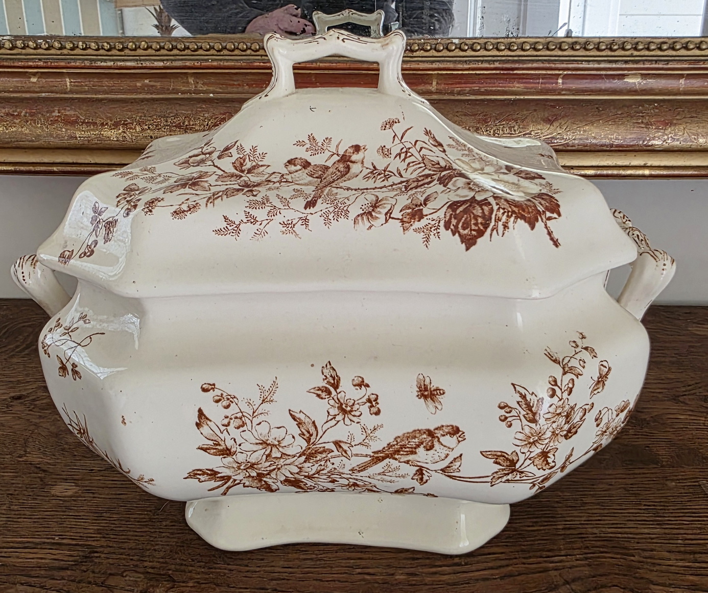 Miguel Meirelles Antiques – A Longwy Soup Tureen