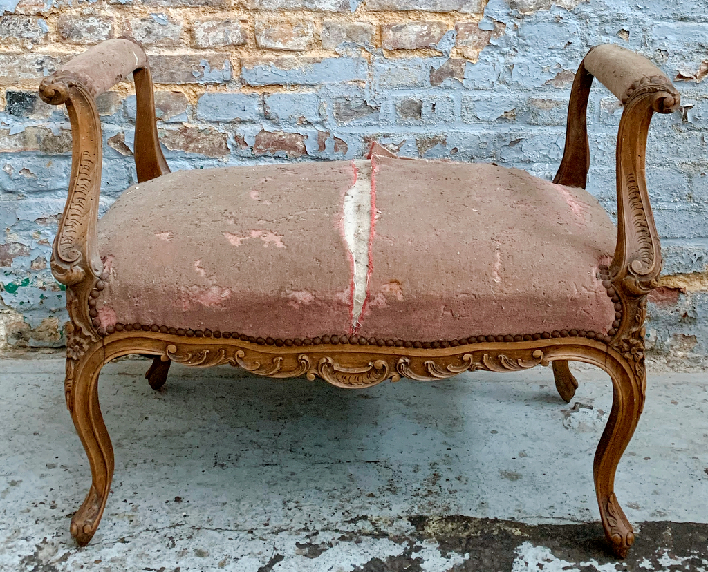 Miguel Meirelles Antiques - A French 'Tabouret' Stool