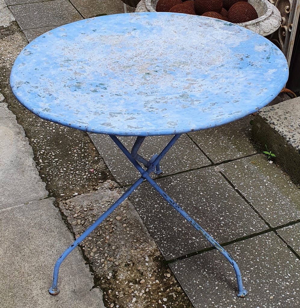 A French Garden Table
