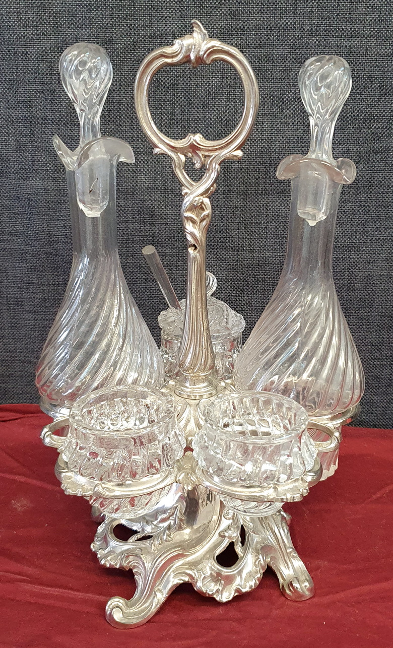 Miguel Meirelles Antiques – A fine French Cruet Set