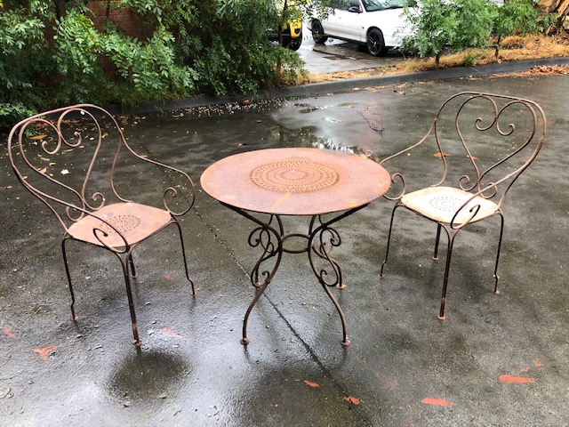 A French Garden Table