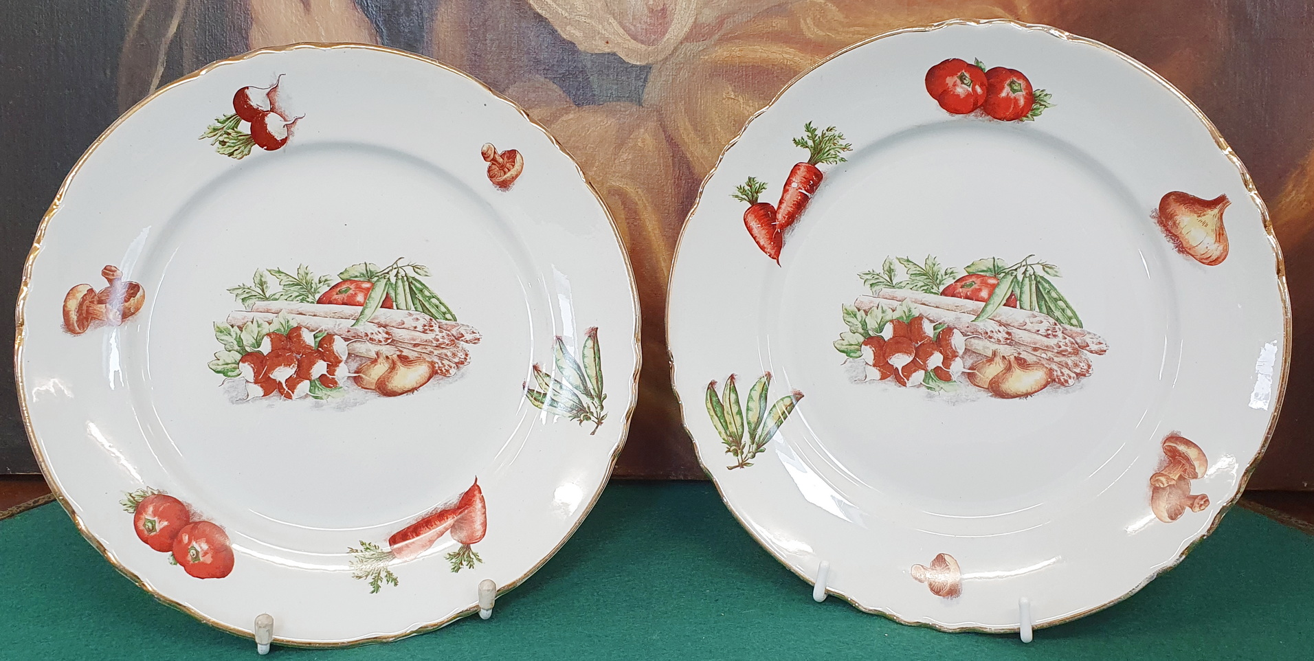 A pair of French 'Vegetable' Plates