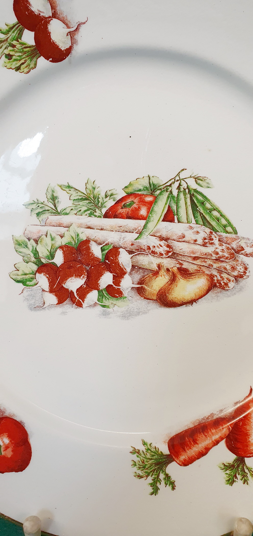 A pair of French 'Vegetable' Plates