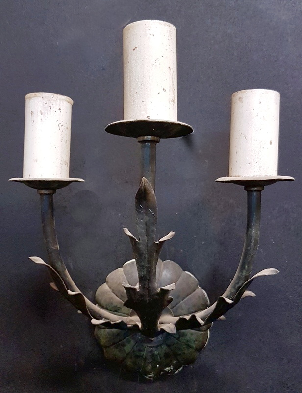 Miguel Meirelles Antiques – A pair of French Wall Lights
