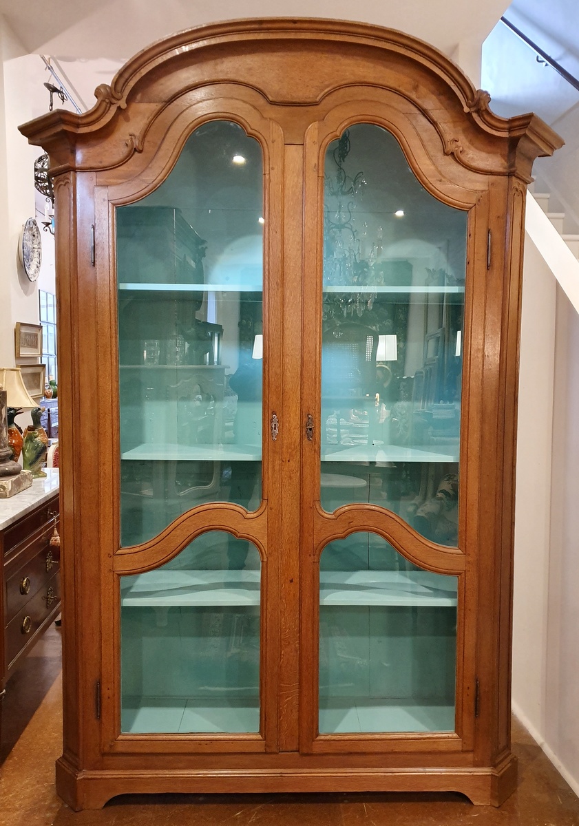 A fine Parisian Bookcase