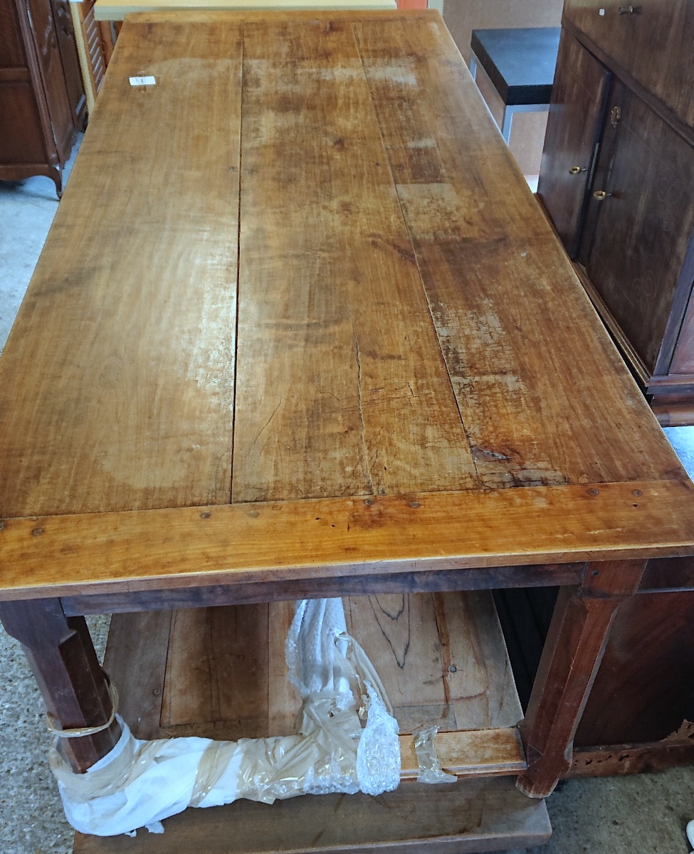 An 18th century Farmhouse Table